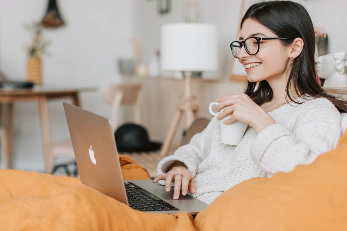 21 Realistic Tips To Save Time in Every Area of Your Life