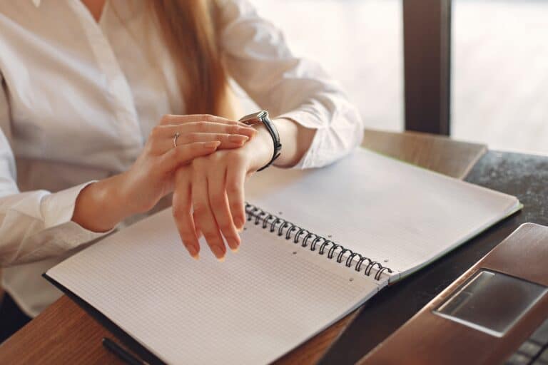 21 Realistic Tips To Save Time in Every Area of Your Life